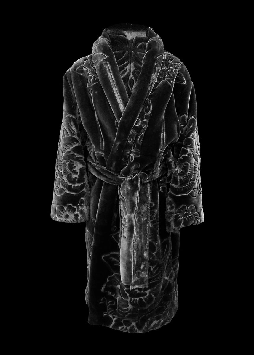 EPISODE 12 – daddy robes